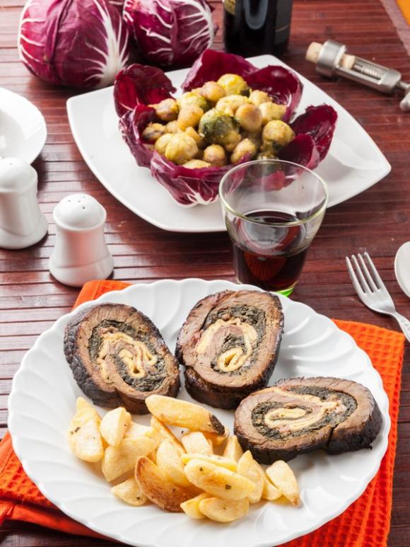 Ricetta rollè di vitello con prosciutto e spinaci - Fidelity Cucina