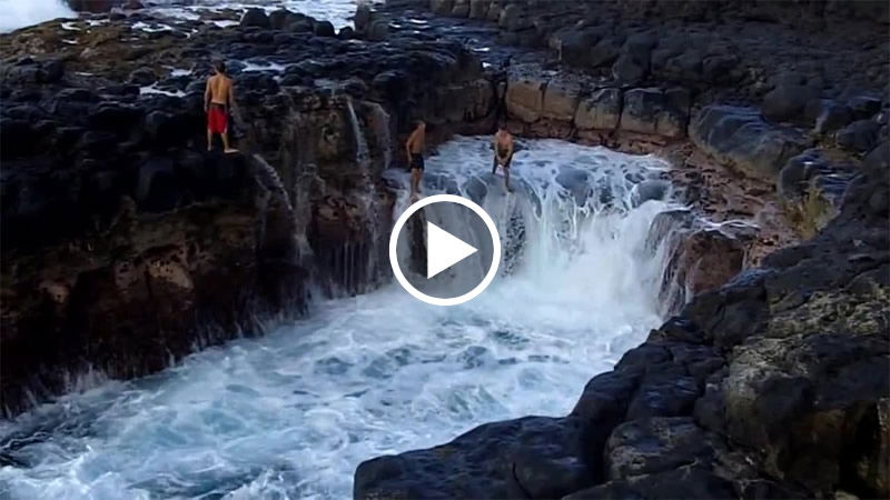 Hawaii: la chiamano la "Piscina della morte". Ecco perchè