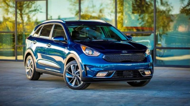 Kia Niro, da Parigi l'utilitaria green ibrida destinata alle famiglie