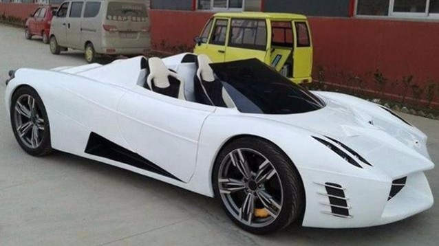 Supercar, il clone cinese della Pagani Huayra ha 4CV di potenza