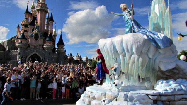 Disneyland Paris chiede scusa ad un bambino che voleva essere una ...