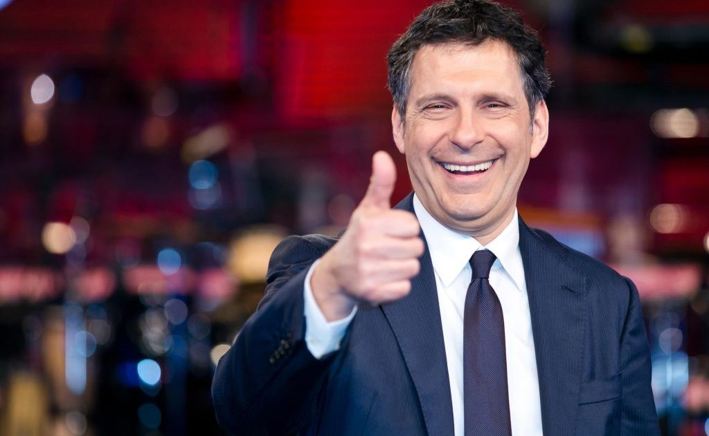 Oggi Fabrizio Frizzi avrebbe compiuto 61 anni: gli auguri di colleghi e fan