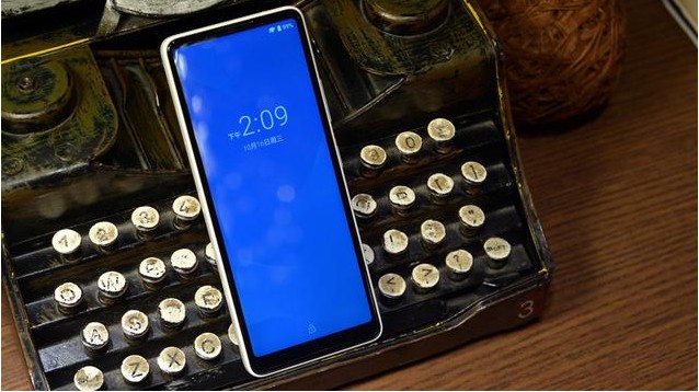 Qin AI Assistant Pro: ufficiale il nuovo feature phone patrocinato da ...