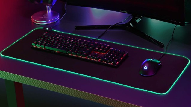 AUKEY KM-P6: mouse pad da gaming retroilluminato