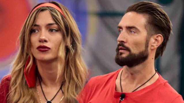 GF Vip 6, Soleil Sorge ed i dubbi su Alex Belli: lui e la moglie ...