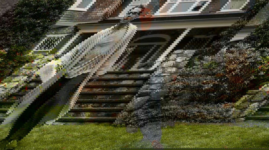 The Watcher - L'osservatore, 657 Boulevard Westfield