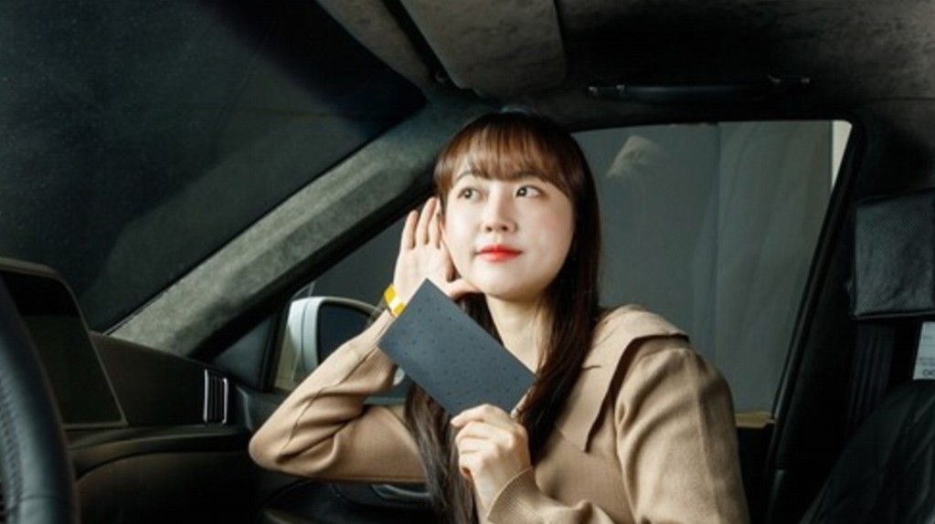 Da LG lo speaker invisibile per auto mimetizzabile ovunque