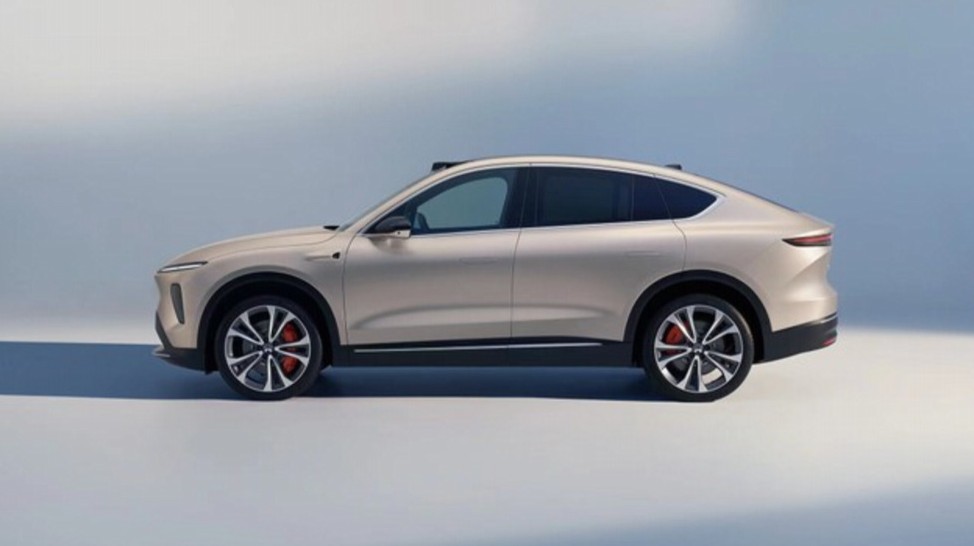 NIO presenta i suoi nuovi SUV elettrici EC7 ed ES8