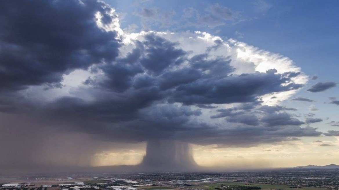 Il downburst, l'imprevedibile fenomeno meteorologico dalla potenza ...