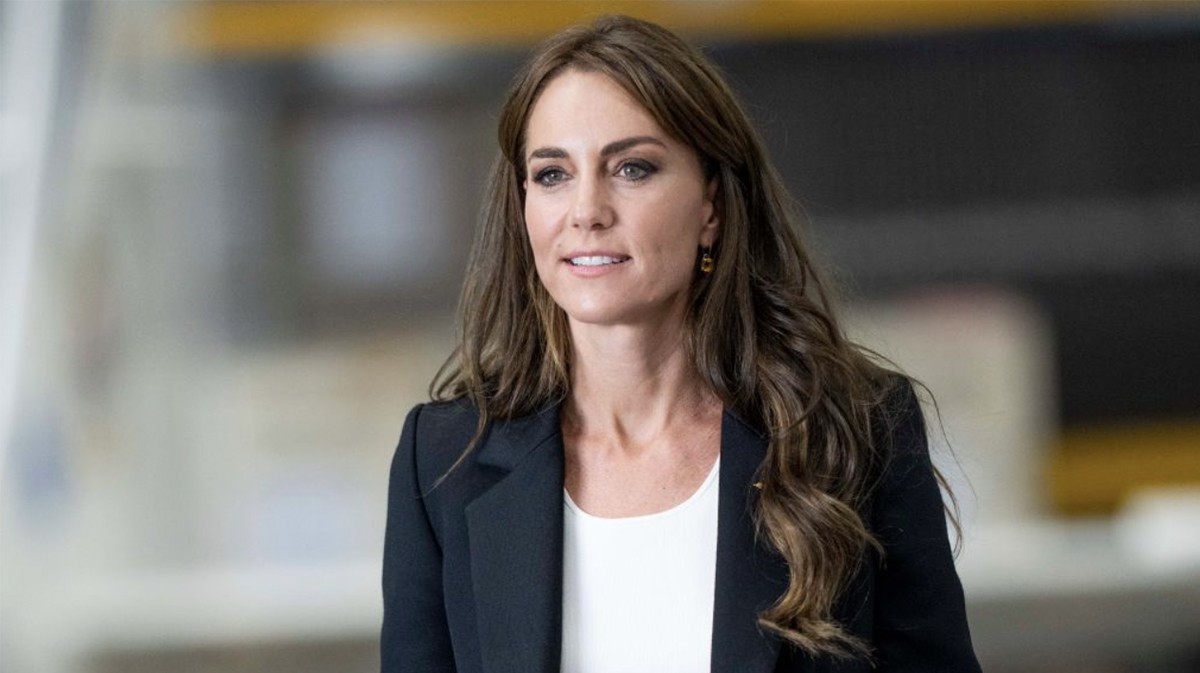 Buckingham Palace smentisce le rivelazioni sulle condizioni di Kate ...