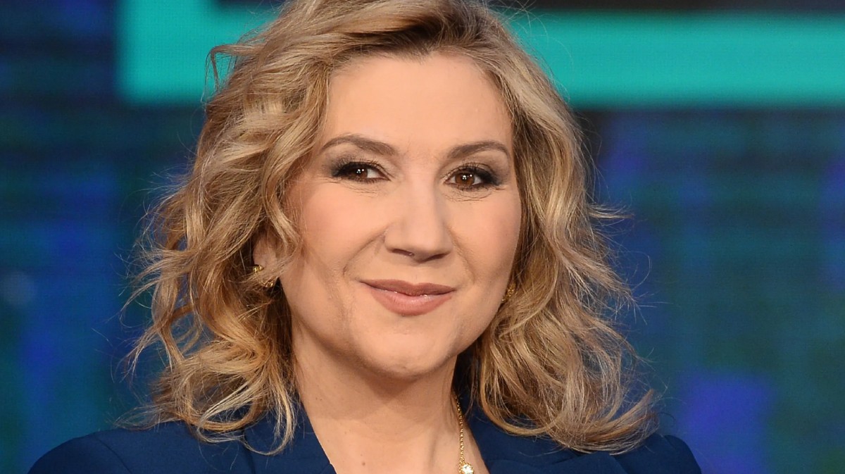 La giornalista e conduttrice Serena Bortone dichiara: "Sono libera e ...