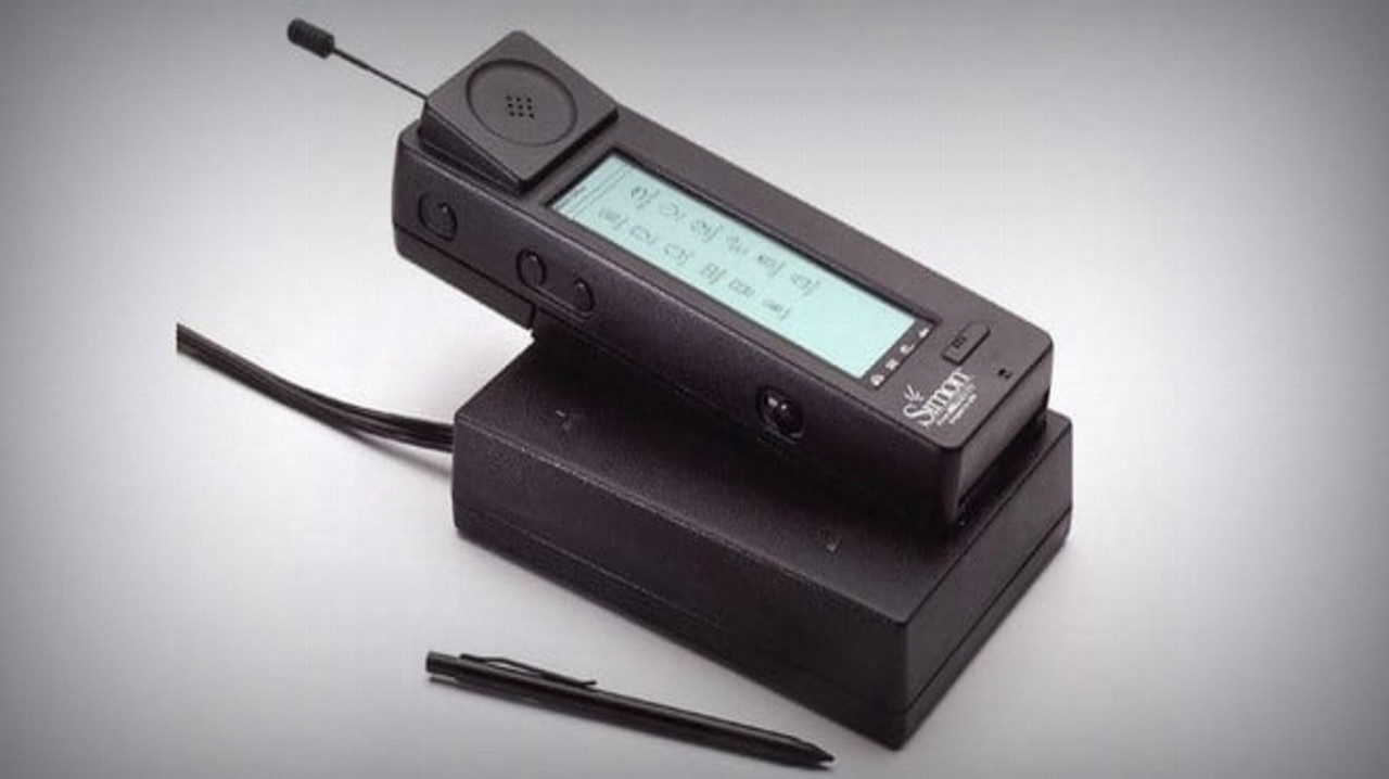 30 Anni di IBM Simon: la nascita del padre degli smartphone