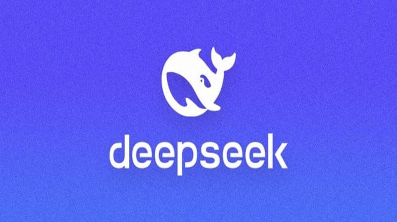 DeepSeek: successo sul Play Store, preoccupazioni OpenAI e marina USA