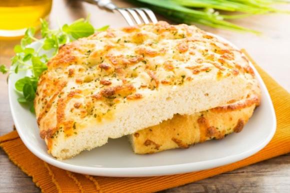 Focaccia al formaggio - Fidelity Cucina