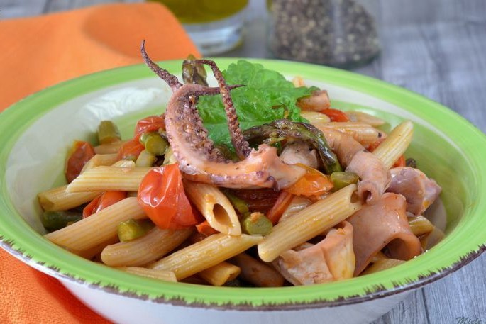 Pasta con totani e asparagi - Fidelity Cucina