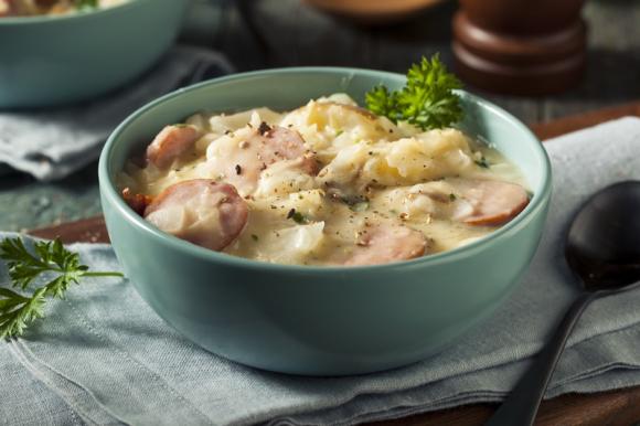 Wurstel e patate in salsa al formaggio - Fidelity Cucina