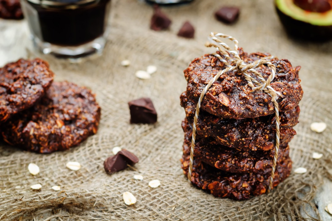 Cookies vegani con avocado, avena e cioccolato fondente - Fidelity Cucina