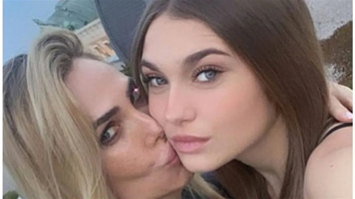 “Tale madre, tale figlia”. Ilary Blasi e Chanel, festa rovinata