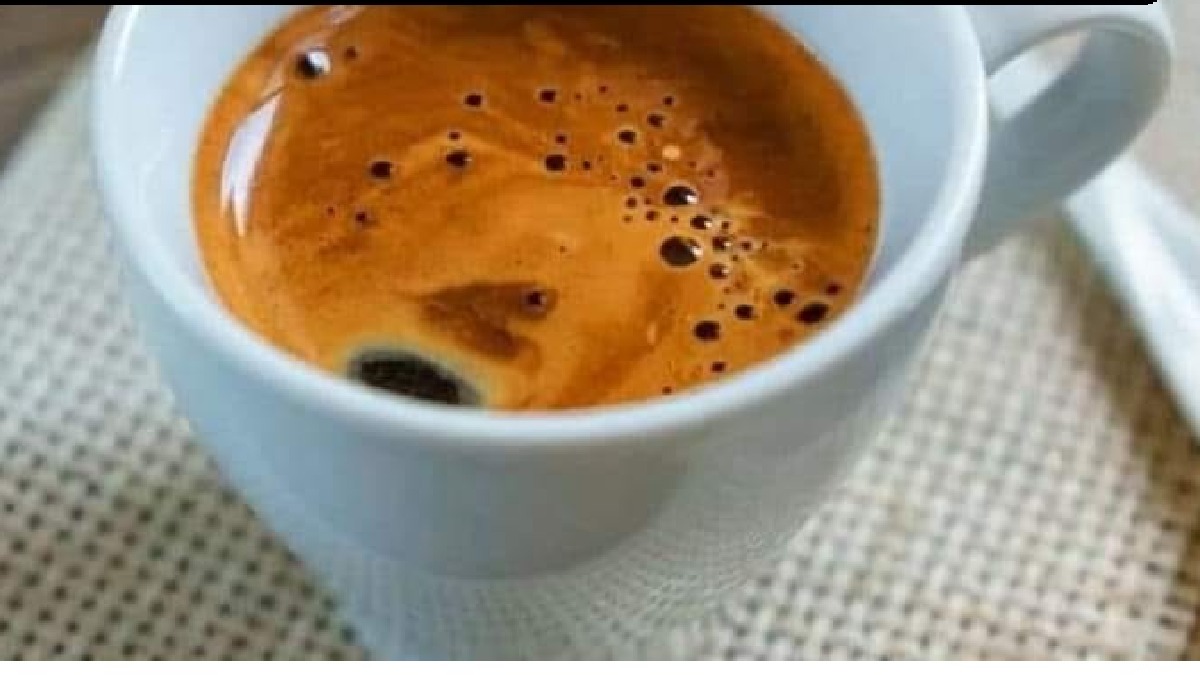 Nel mio bar caffè a 5€, chi beve caffè a 0.80 deve sapere che..
