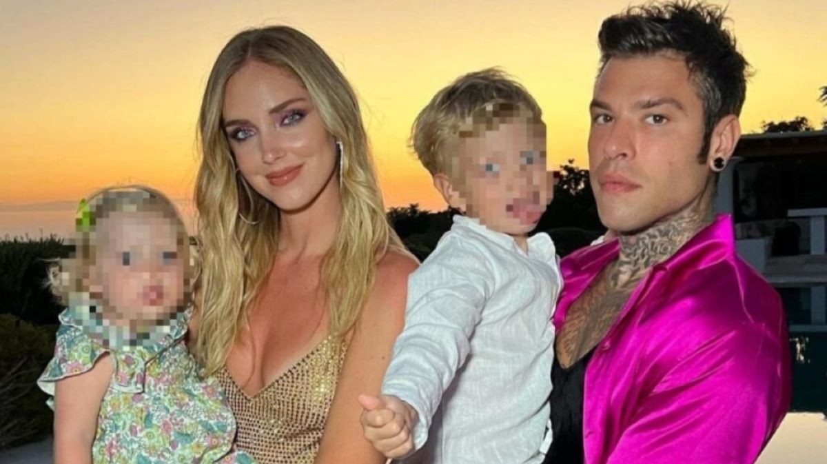 Fedez torna a casa dopo il ricovero, la reazione dei figli
