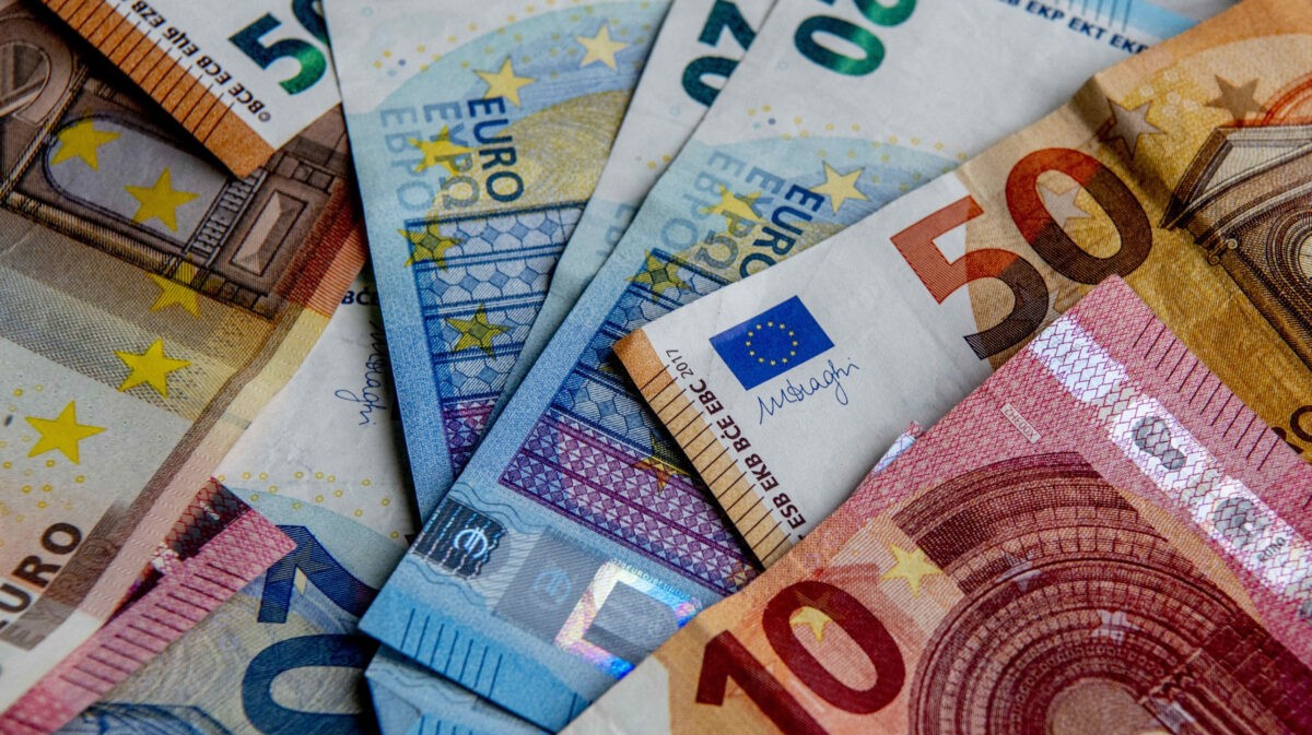 Bonus di 800 euro per sei mesi: ecco a chi tocca