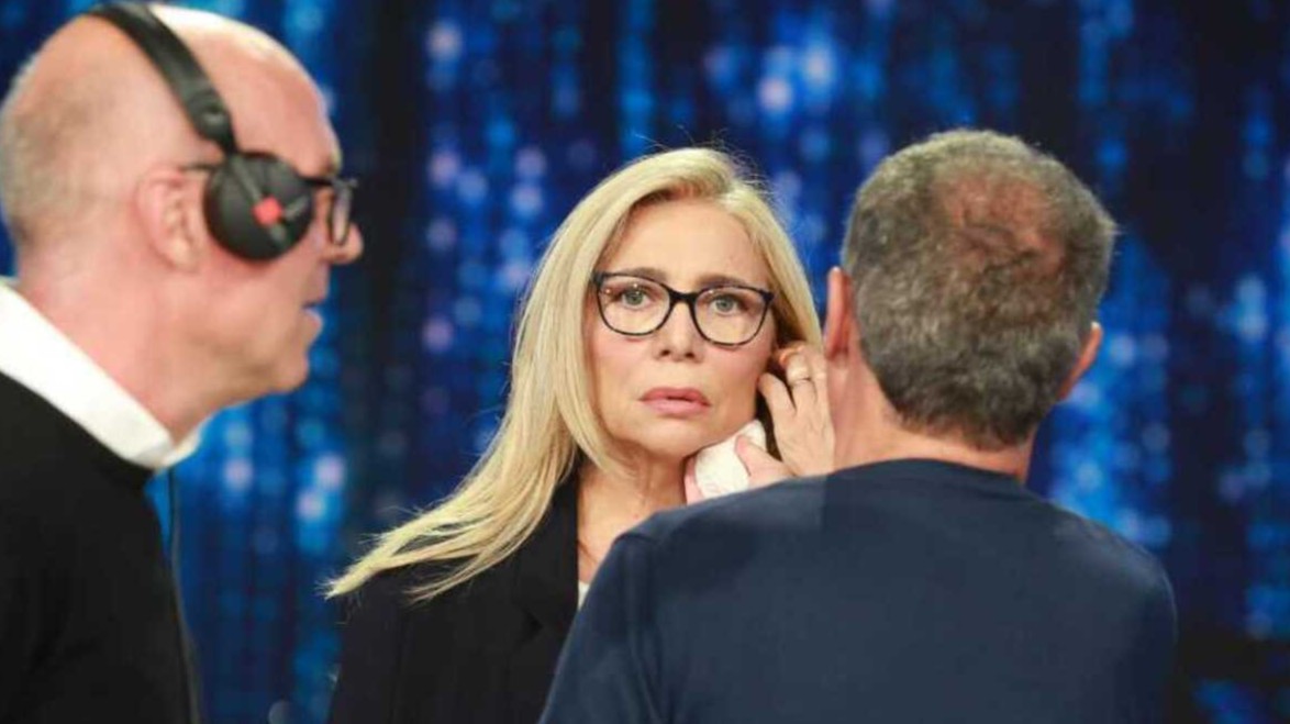 Tensione durante Domenica In tra la moglie di Mike Bongiorno e Mara Venier