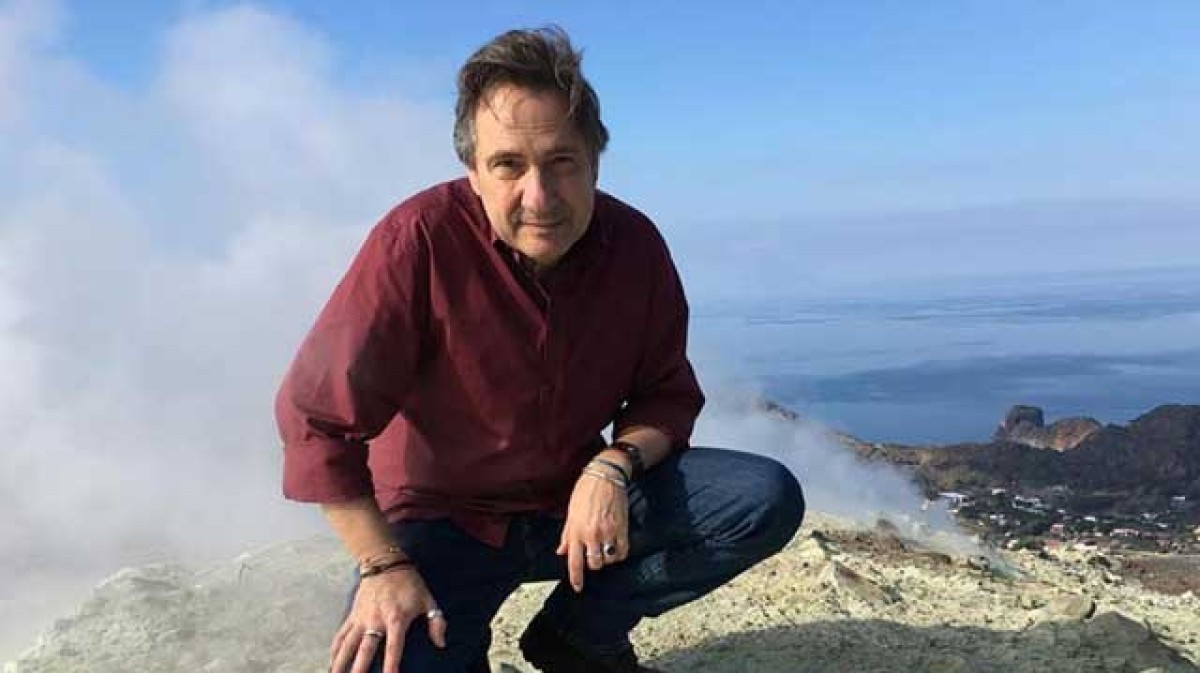 Mario Tozzi, l'annuncio sconvolgente: "I Campi Flegrei deflagheranno ..."