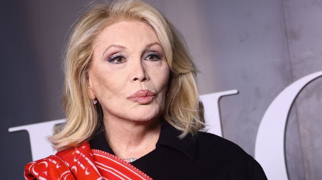 "Amanda Lear era un trans, si chiamava Alain Tap: ecco com'era"