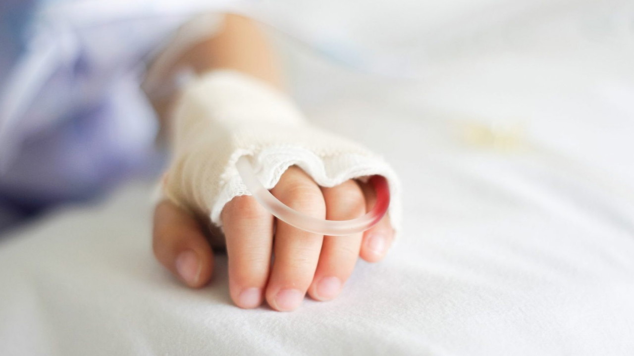 Bimba di 6 anni segregata per tutta la vita in una stanza: trovata e ...